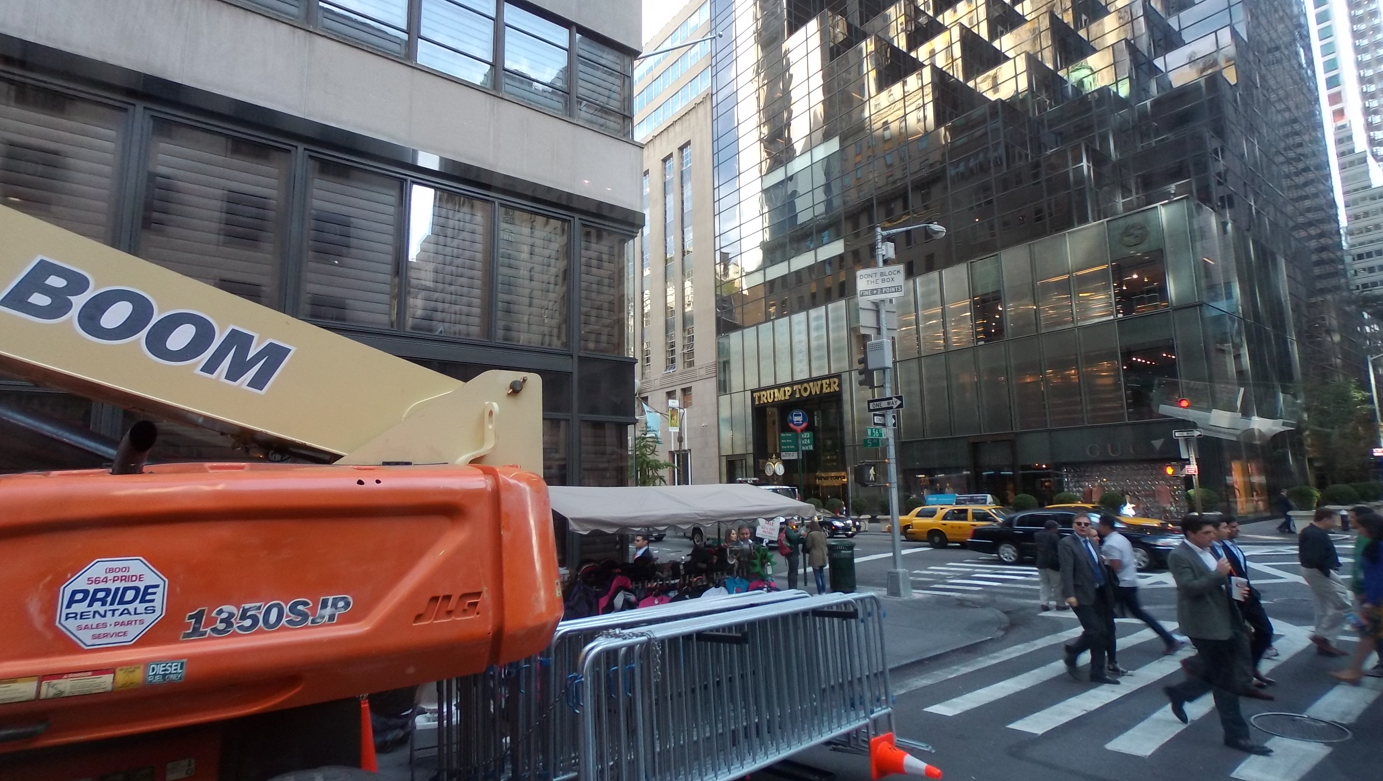 Reinventing Photography: Is HTC Going The Right Path With The RE Camera ...