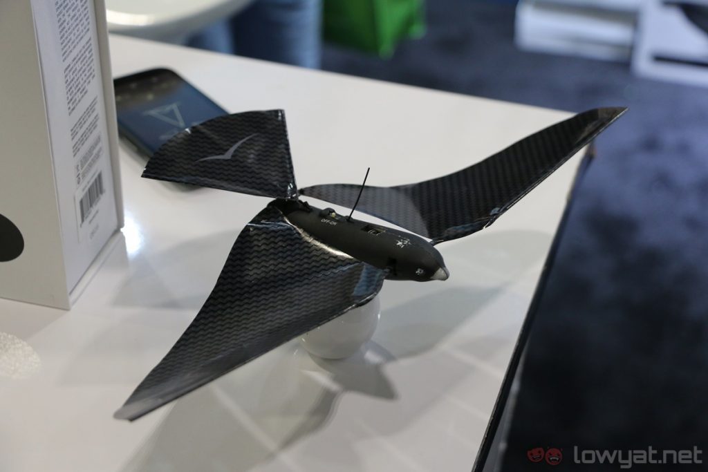 The Bionic Bird Is a Drone That Looks (and Flies) Like a Bird - Lowyat.NET
