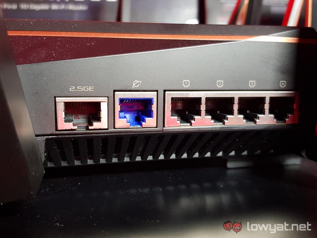 Computex 2018: The ASUS ROG Rapture GT-AX11000 Is The World's First ...