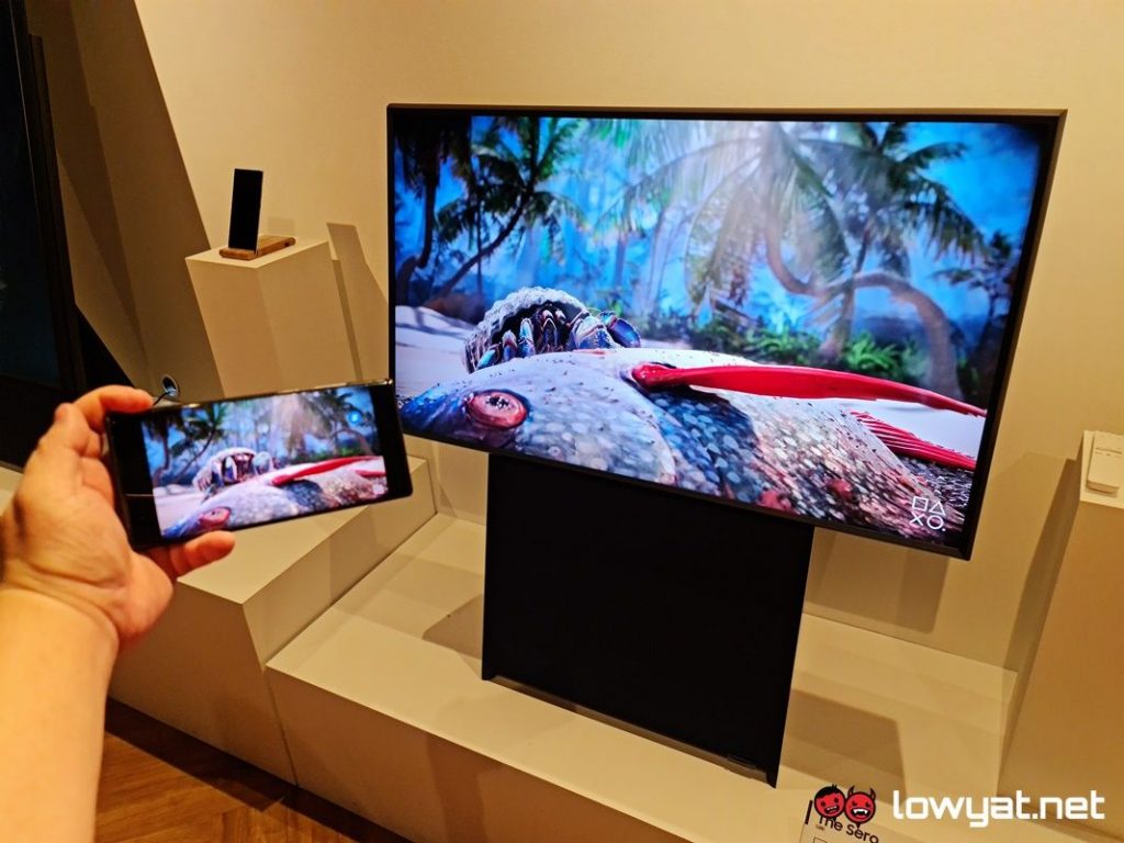 Samsung The Sero TV Hands On: A Fresh Design For The Fresh Crowd ...