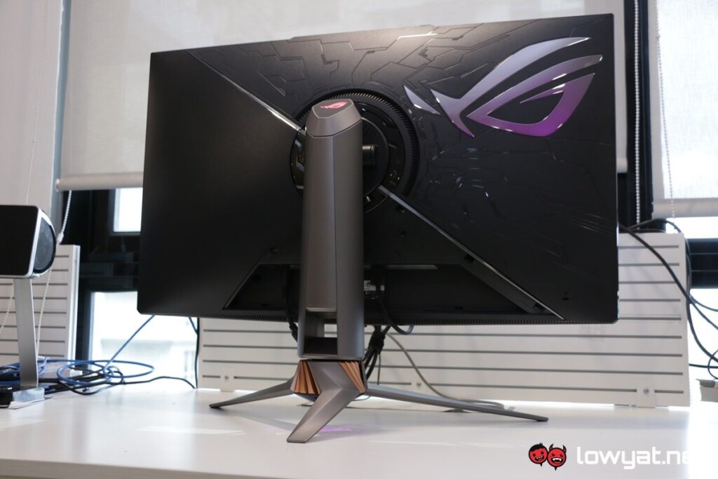 ASUS ROG Swift PG32UQX Gaming Monitor Lightning Review: Upsized 4K God ...
