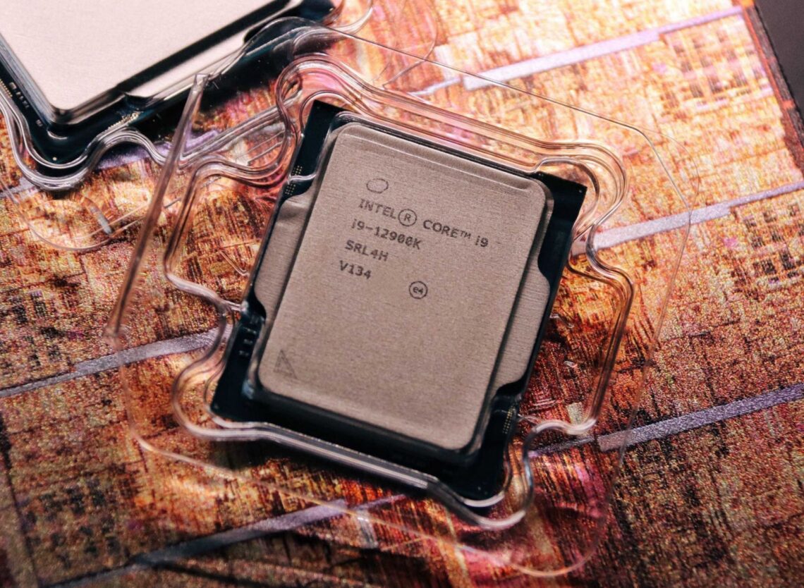 Alleged 12th Generation Intel Core I9-12900K Image Leaks With Base And ...