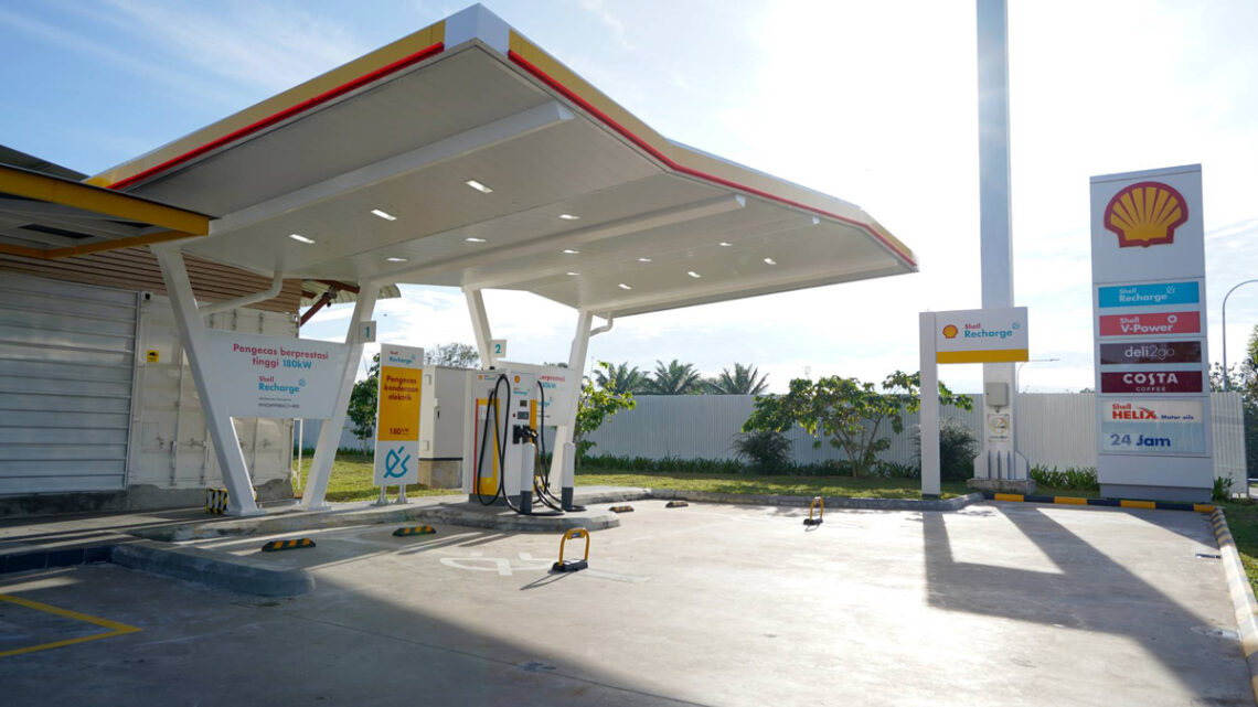 Shell And Porsche Officially Launches High-Performance Charging Station ...