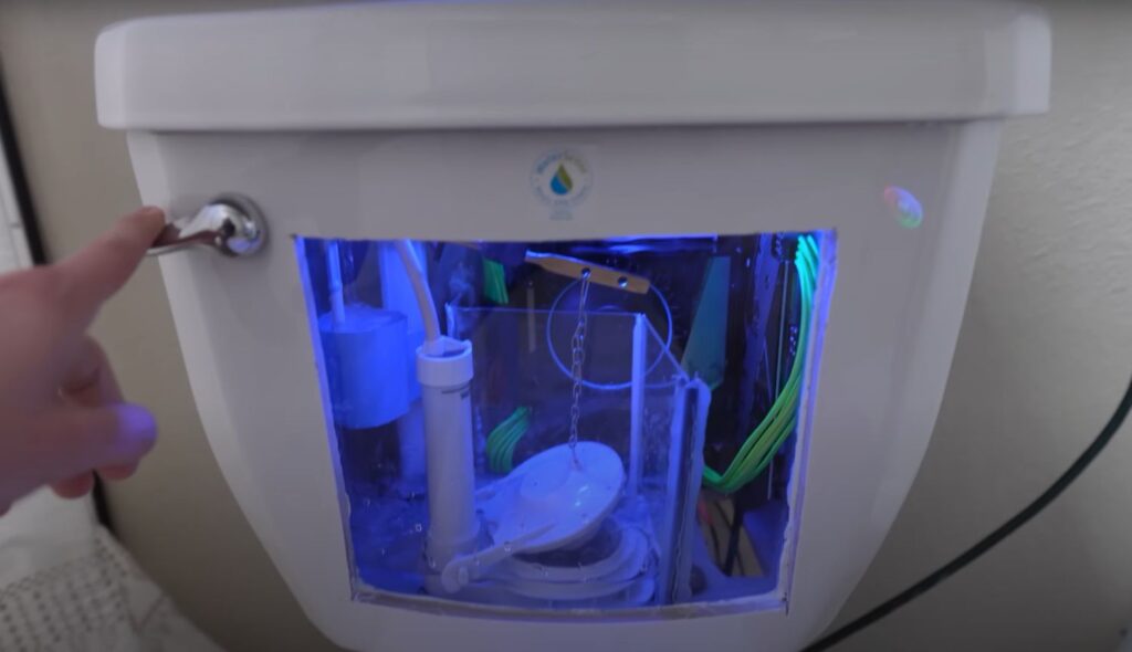 YouTuber Transforms Toilet Into Full-Fledge Gaming PC - Lowyat.NET