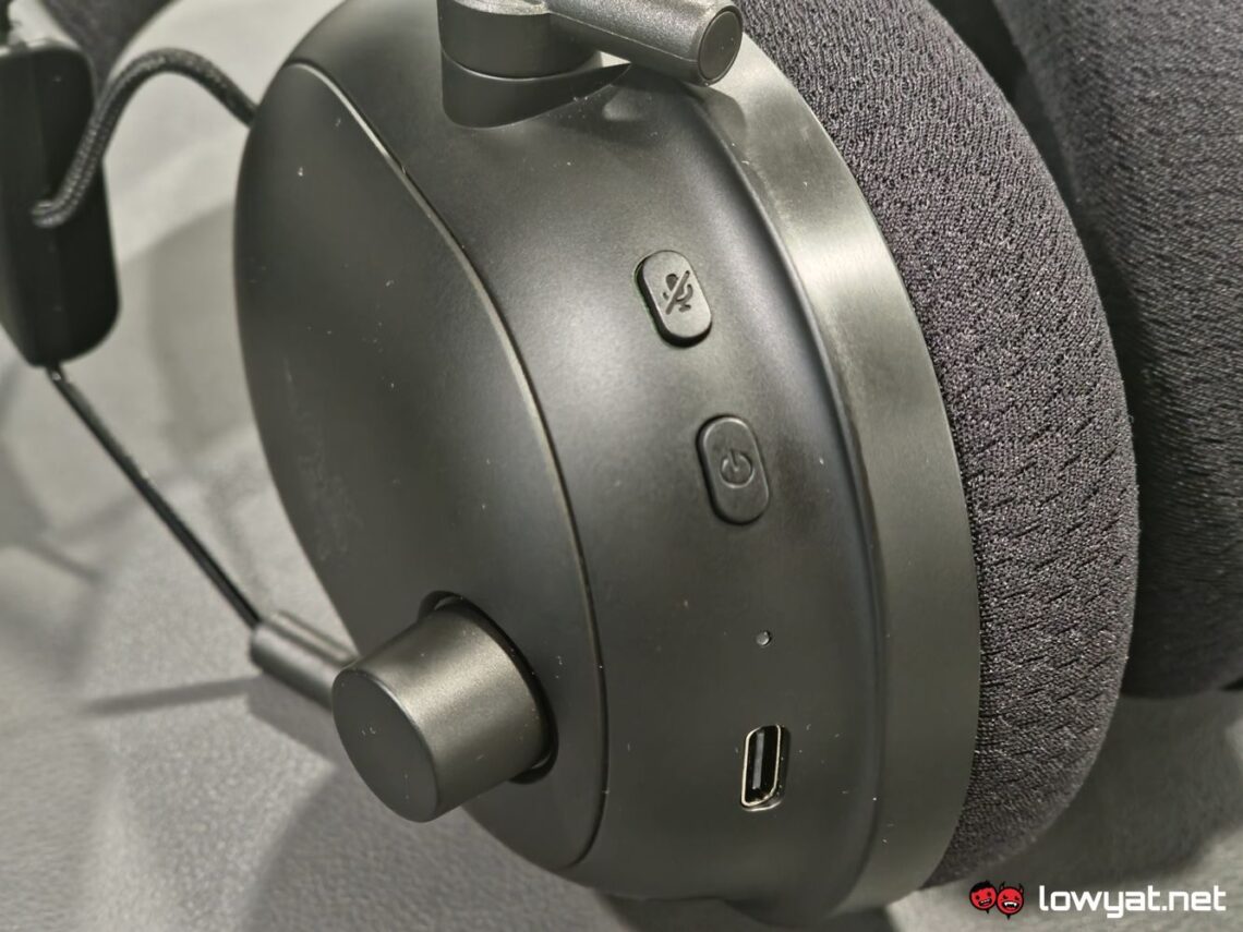 Razer Blackshark V2 Pro 2023 Lightning Review: Overhauled Gaming Headset - Lowyat.NET