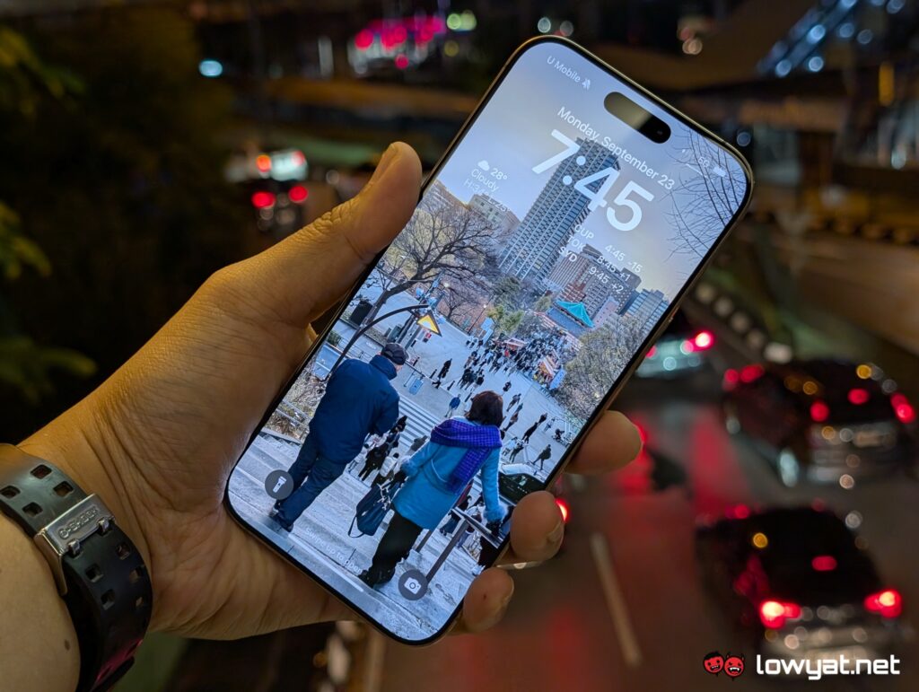 iPhone 16 Pro Max Hands On: Go Big - Lowyat.NET