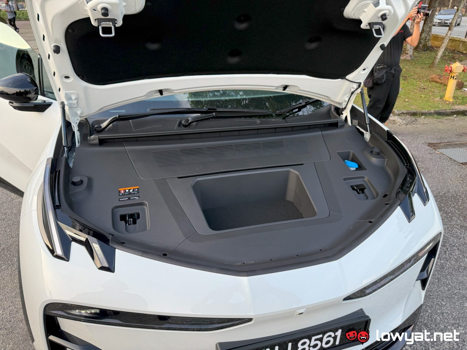 Zeekr Now Official In Malaysia; Introduces Zeekr 009 MPV And Zeekr X ...