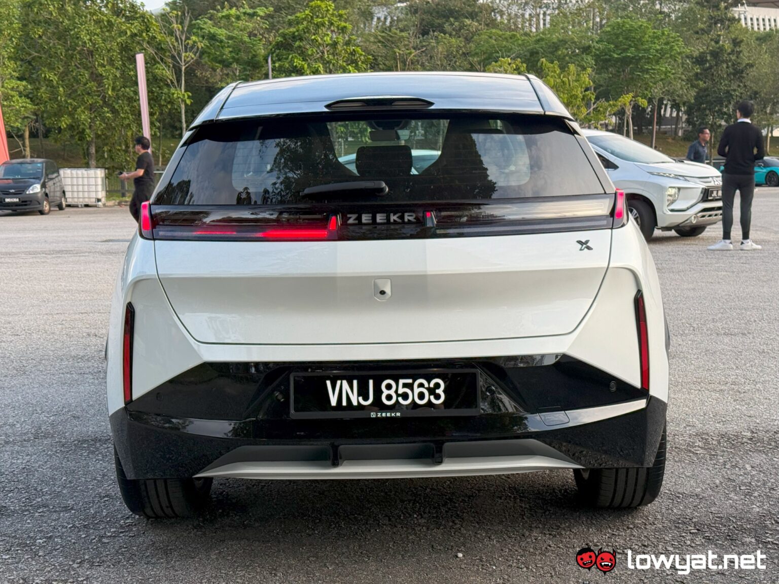 Zeekr Now Official In Malaysia; Introduces Zeekr 009 MPV And Zeekr X ...