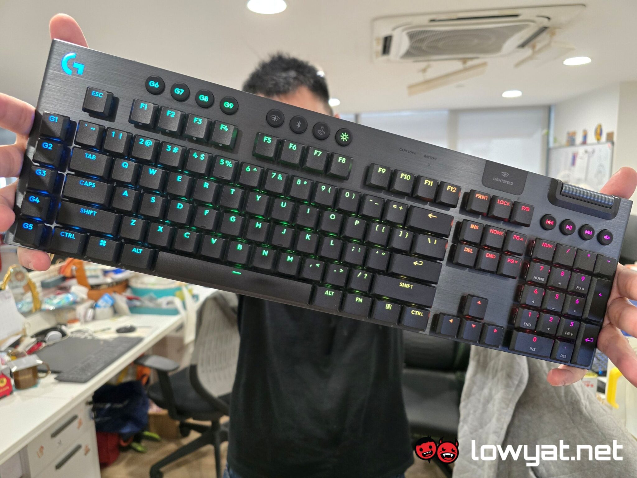 Logitech G915 X Lightspeed Keyboard Lightning Review: A Classic Reborn ...