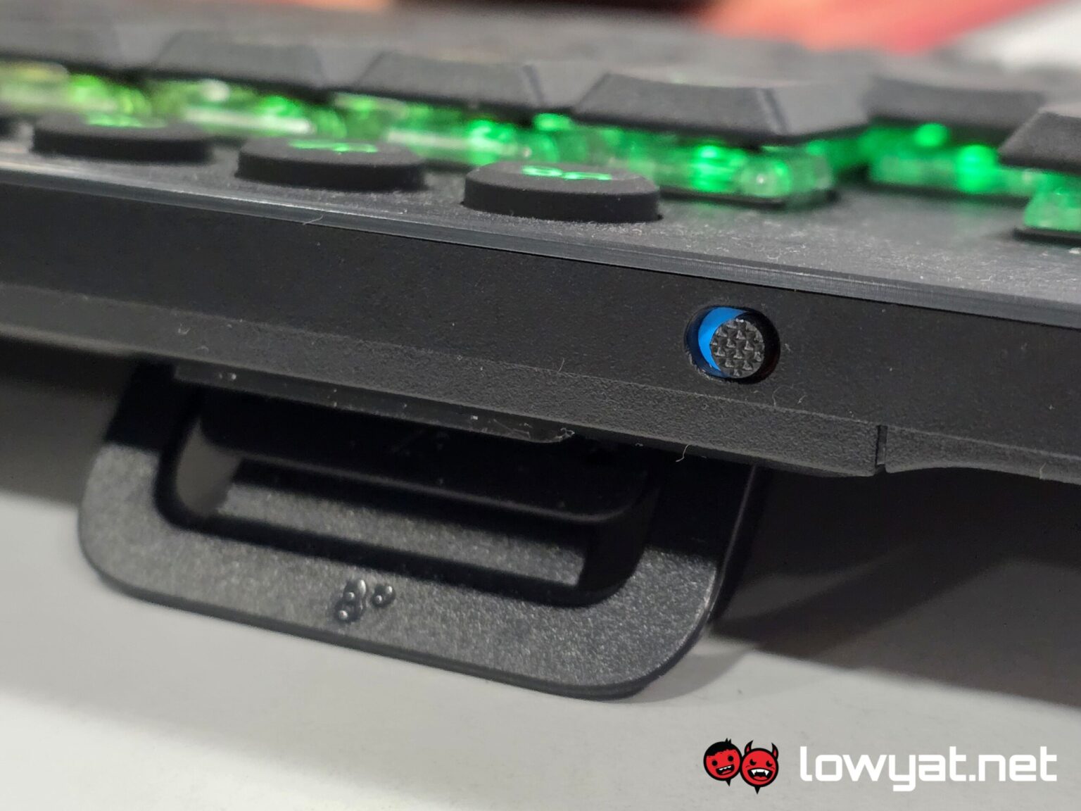 Logitech G915 X Lightspeed Keyboard Lightning Review: A Classic Reborn ...