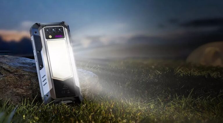 This Oukitel Phone Weighs 900g And Has A 33,000mAh Battery - Lowyat.NET