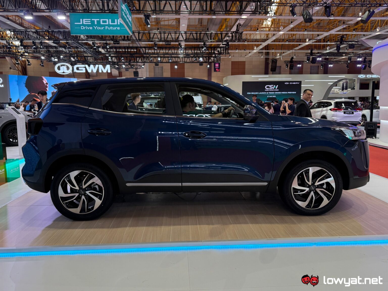 Jetour Previews T2 And eVT5 SUVs At MAS 2025 - Lowyat.NET