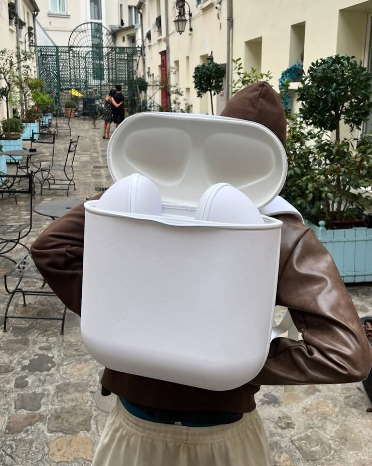 Meet The Airpack Backpack, Inspired by The Apple AirPods - Lowyat.NET