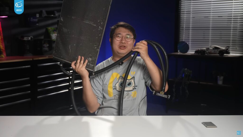 TechTuber Cools US$11,700 AMD Threadripper Pro 9995WX With BMW M4 Radiator - Lowyat.NET