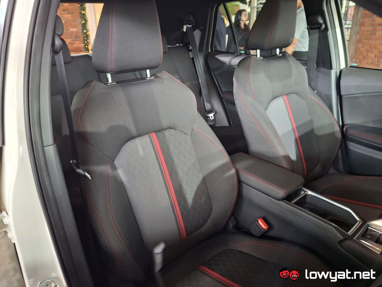 Perodua Traz Makes Official Debut; Price Starting From RM76,100 - Lowyat.NET