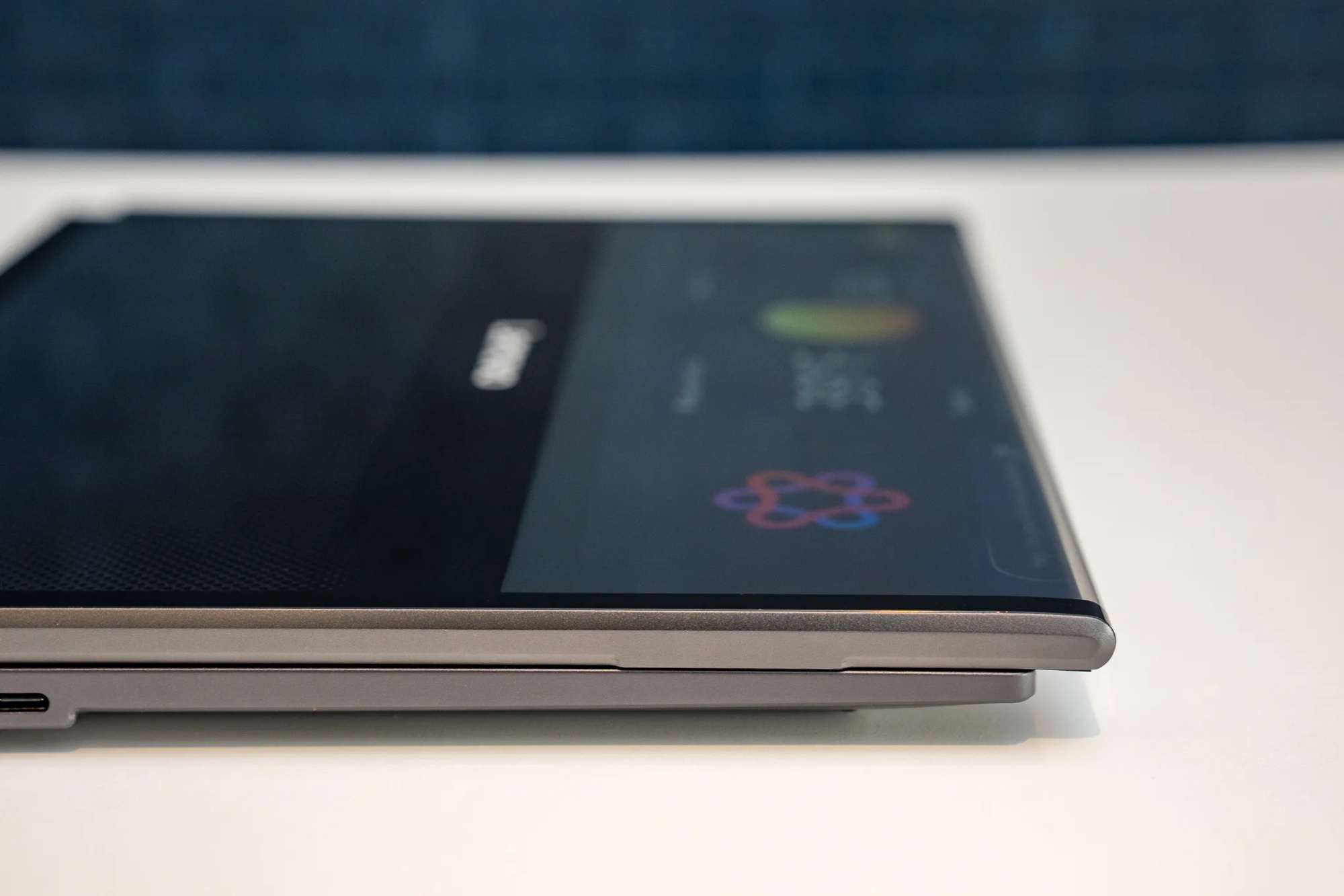 Lenovo Showcases More Prototype Laptops With Rollable Displays - Lowyat.NET